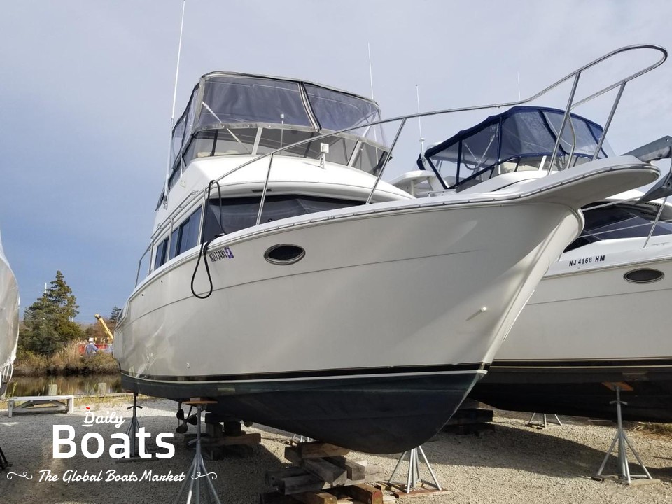 1996 Carver 320 Voyager for sale. View price, photos and Buy 1996 ...