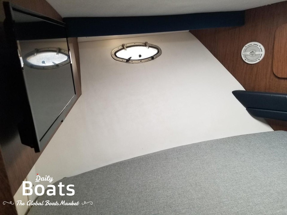 1996 Carver 320 Voyager for sale. View price, photos and Buy 1996 ...