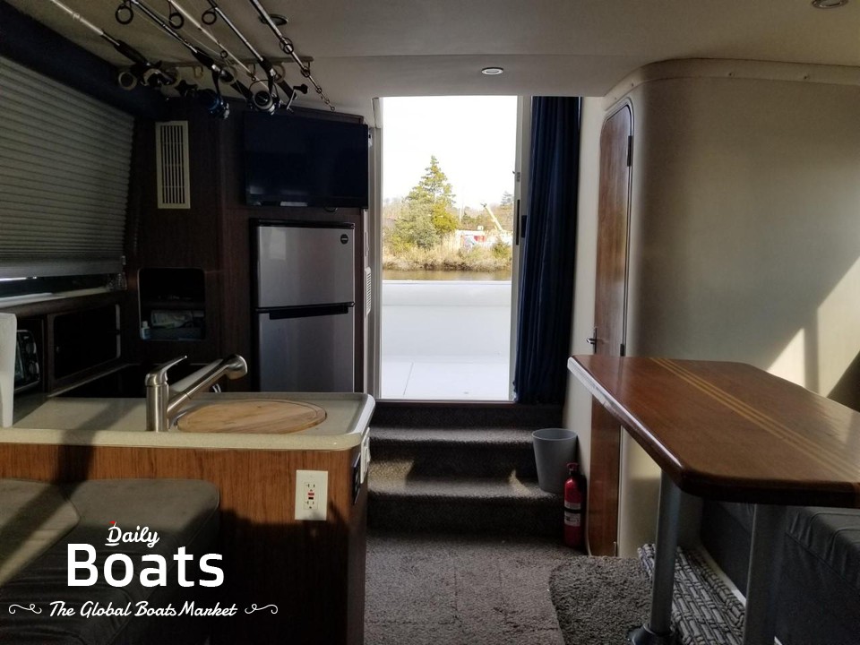 1996 Carver 320 Voyager for sale. View price, photos and Buy 1996 ...