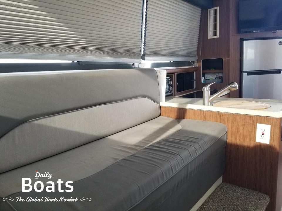 1996 Carver 320 Voyager for sale. View price, photos and Buy 1996 ...