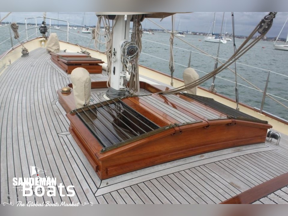 1946 W R Murdoch Flush Deck Sloop for sale. View price, photos and Buy ...