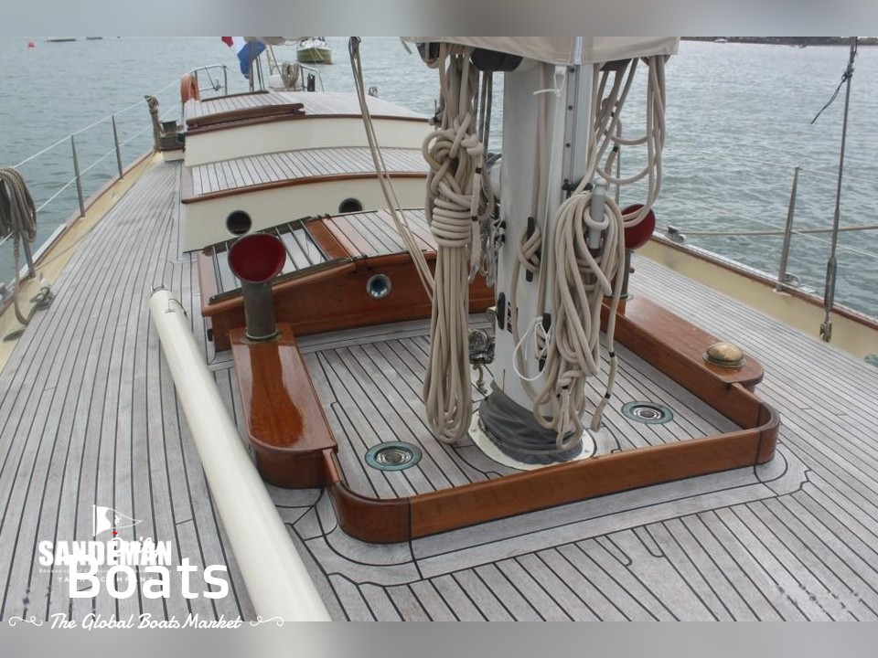 1946 W R Murdoch Flush Deck Sloop for sale. View price, photos and Buy ...