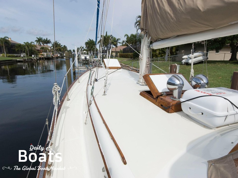 1976 Gulfstar 52 Independence Motorsailer for sale. View price, photos ...