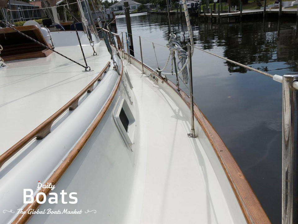 1976 Gulfstar 52 Independence Motorsailer for sale. View price, photos ...