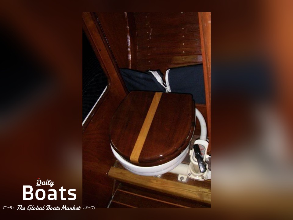 1987 Custom R Class for sale. View price, photos and Buy 1987 Custom R ...