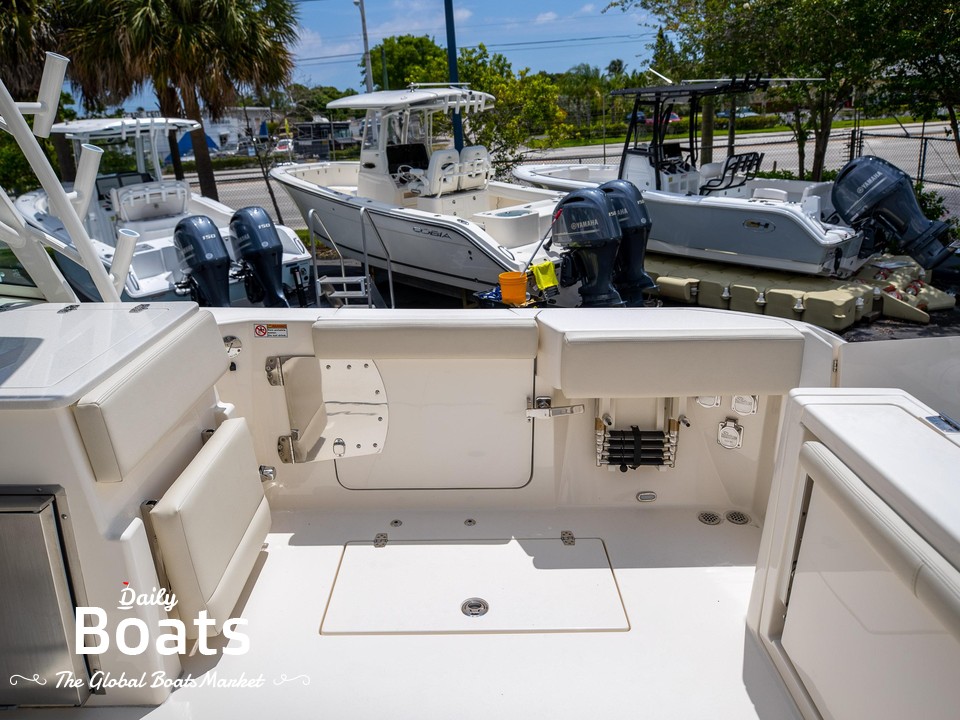 2022 Cobia 330 Dc for sale. View price, photos and Buy 2022 Cobia 330 ...