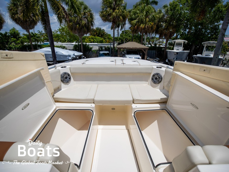 2022 Cobia 330 Dc for sale. View price, photos and Buy 2022 Cobia 330 ...