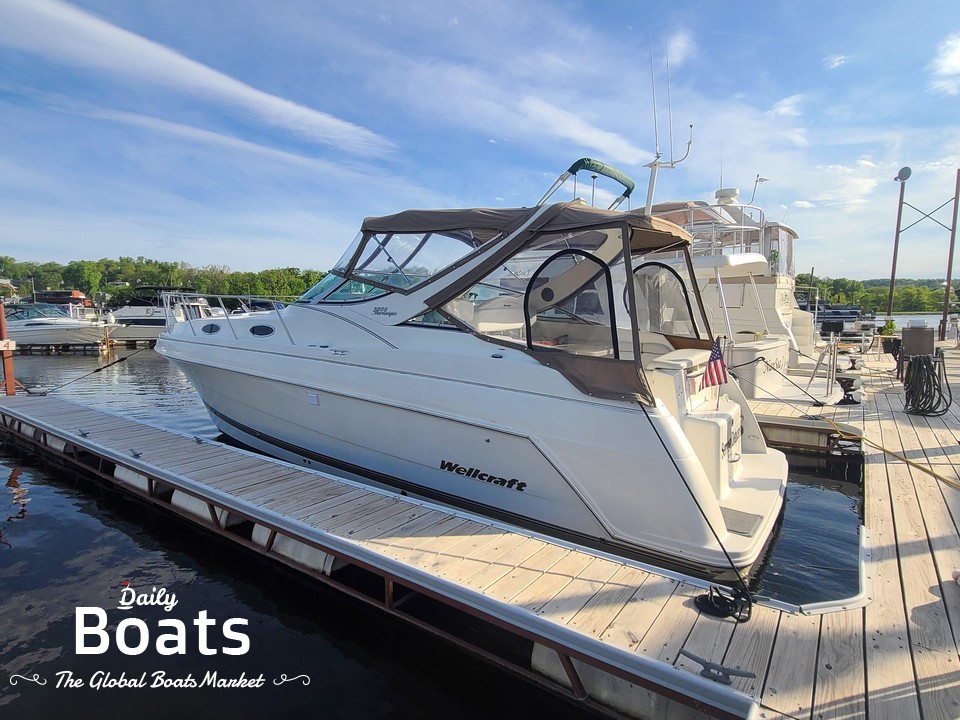 2001 Wellcraft 3000 Martinique for sale. View price, photos and Buy ...