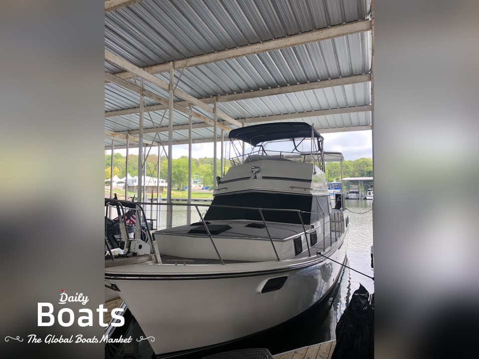 1987 Carver 36 Aft Cabin Motoryacht for sale. View price, photos and ...