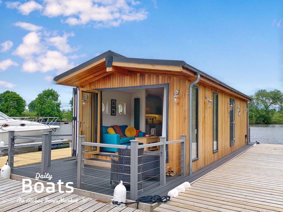 2022 Custom Floating Lodge Rent for sale. View price, photos and Buy ...