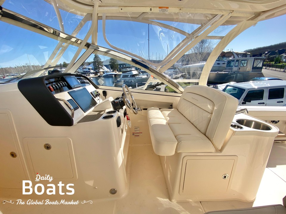 2019 Grady-White Freedom 307 for sale. View price, photos and Buy 2019 ...