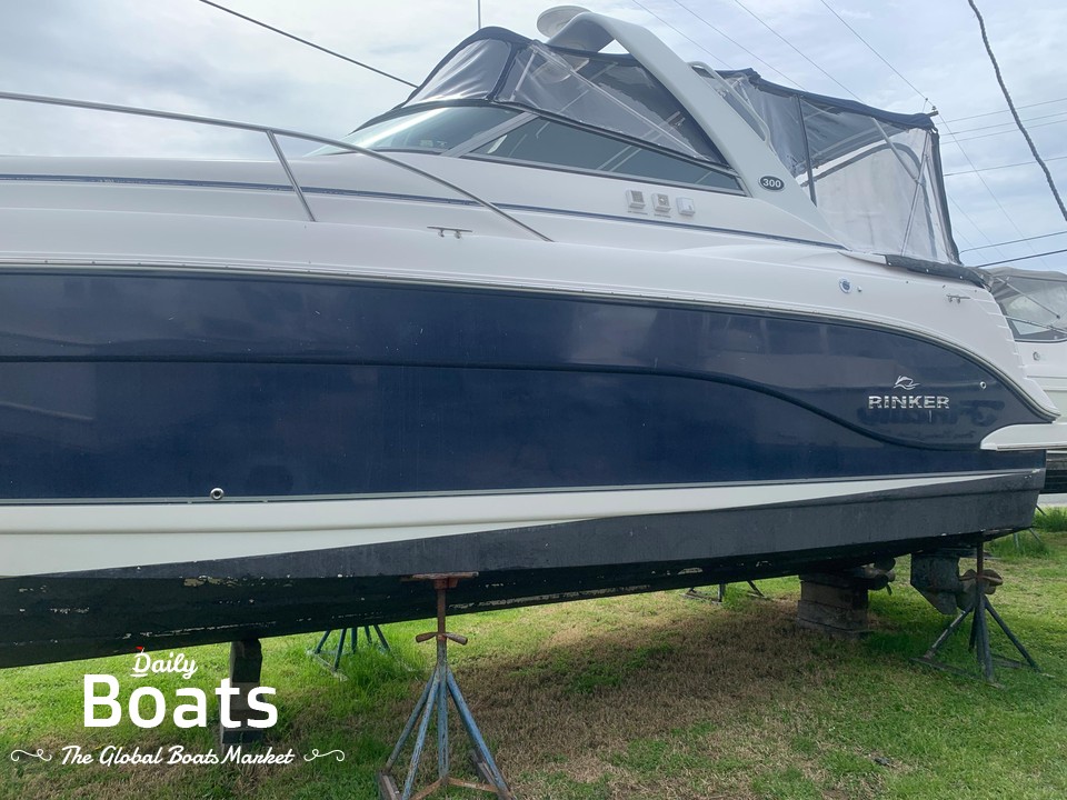 2007 Rinker 300 Express Cruiser for sale. View price, photos and Buy ...