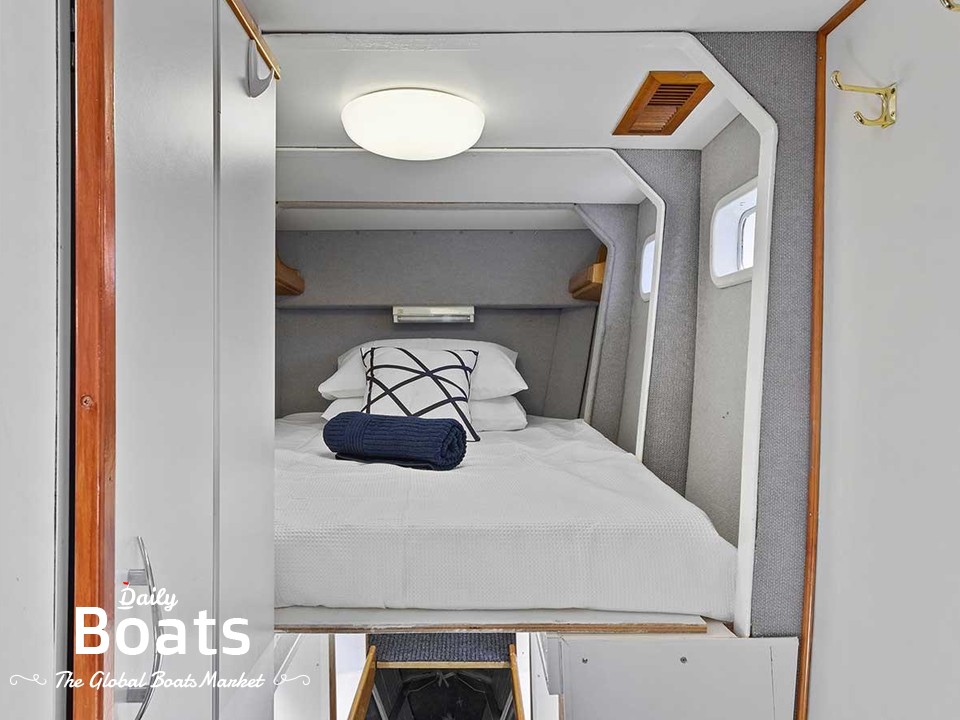 2004 Custom 50Ft Expedition Cat for sale. View price, photos and Buy ...