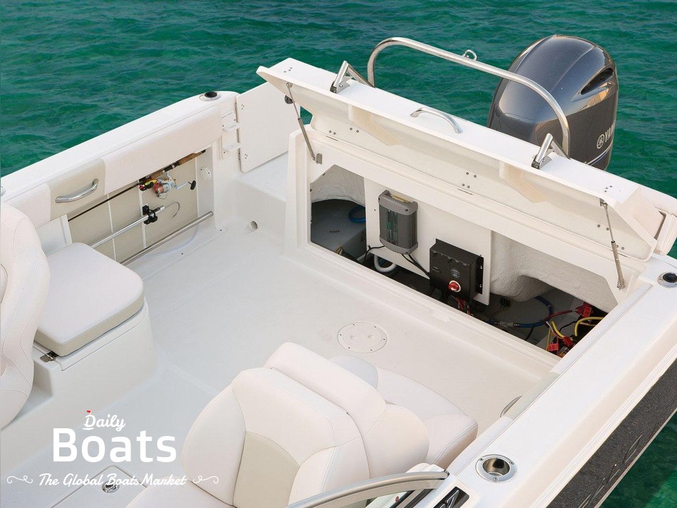 2018 Robalo R227 Dual Console for sale. View price, photos and Buy 2018 ...