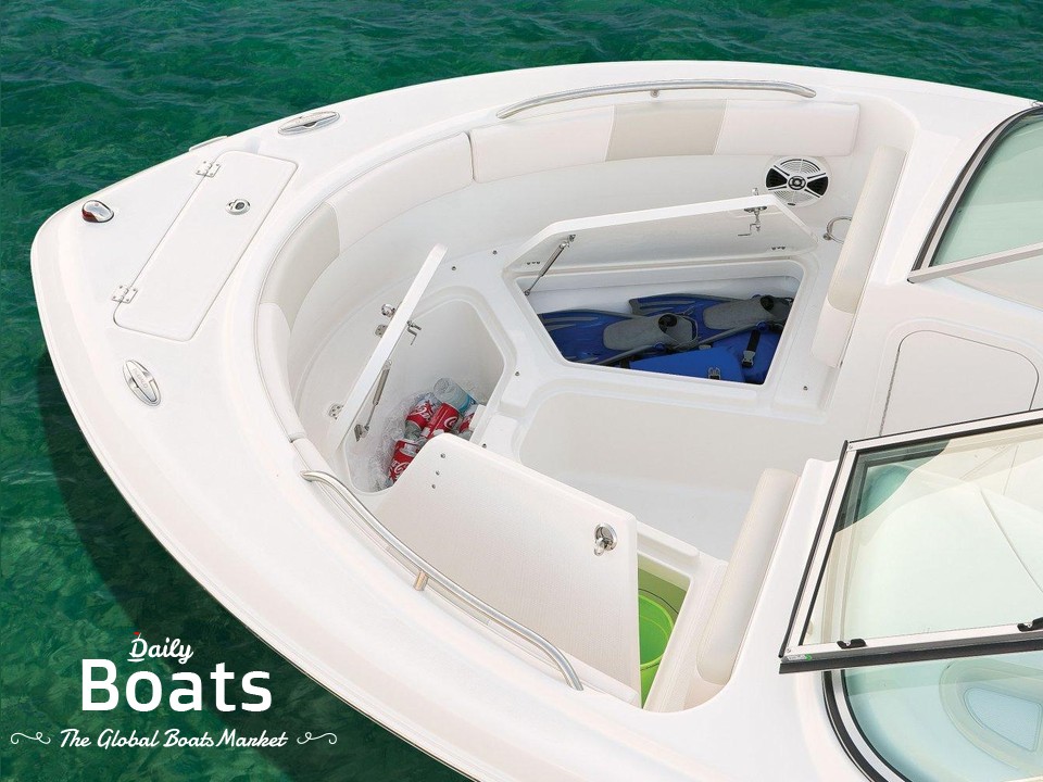 2018 Robalo R227 Dual Console for sale. View price, photos and Buy 2018 ...