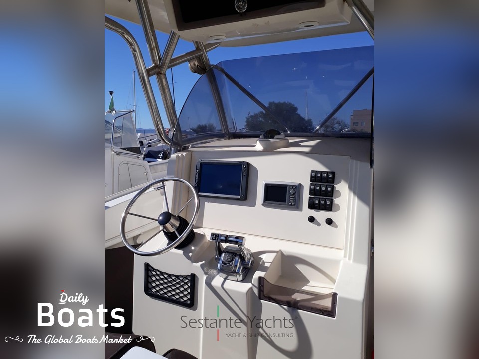 2010 Ranieri 32 à vendre. Voir le prix, les photos et Acheter 2010 ...