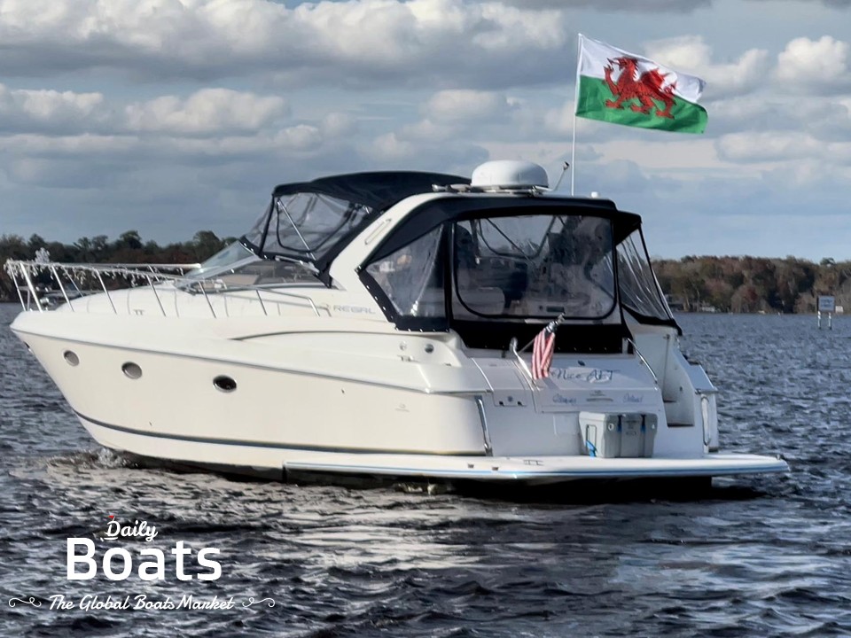 2004 Regal Commodore 3860 for sale. View price, photos and Buy 2004 ...