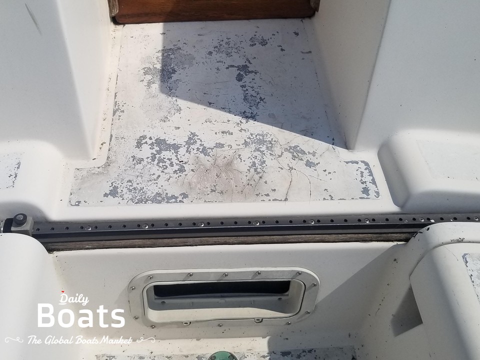 1980 Hunter 33 for sale. View price, photos and Buy 1980 Hunter 33 #291153