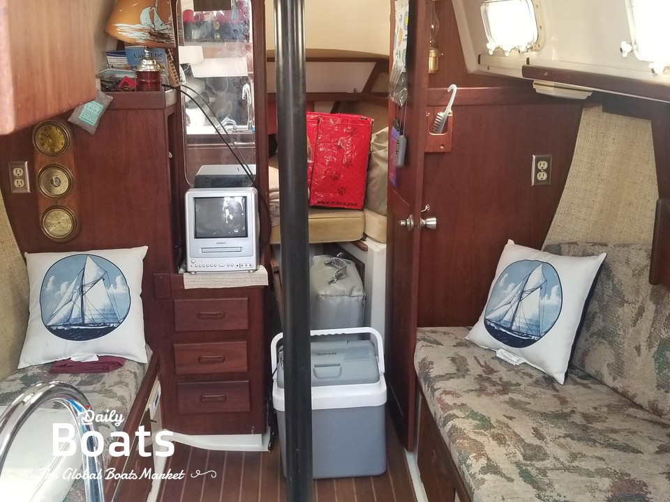 1980 Hunter 33 for sale. View price, photos and Buy 1980 Hunter 33 #291153