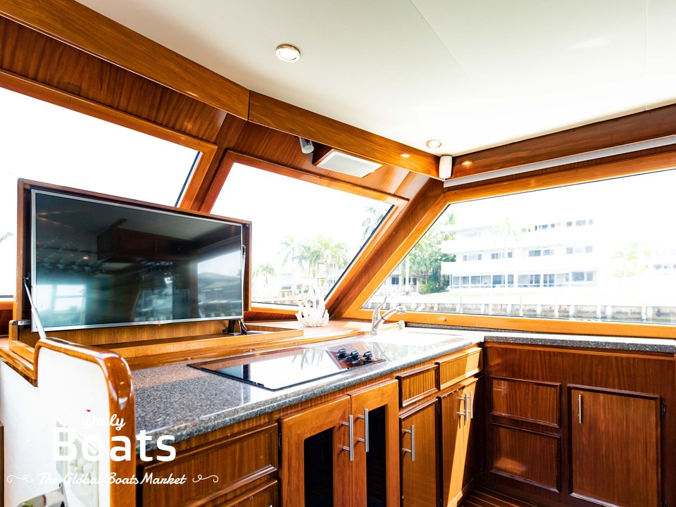 1985 Hatteras 55 Convertible for sale. View price, photos and Buy 1985 ...