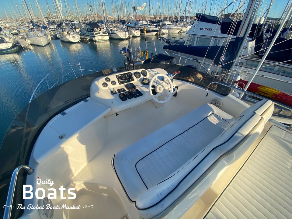 1997 Sealine F33 - 330 Statesman for sale. View price, photos and Buy ...