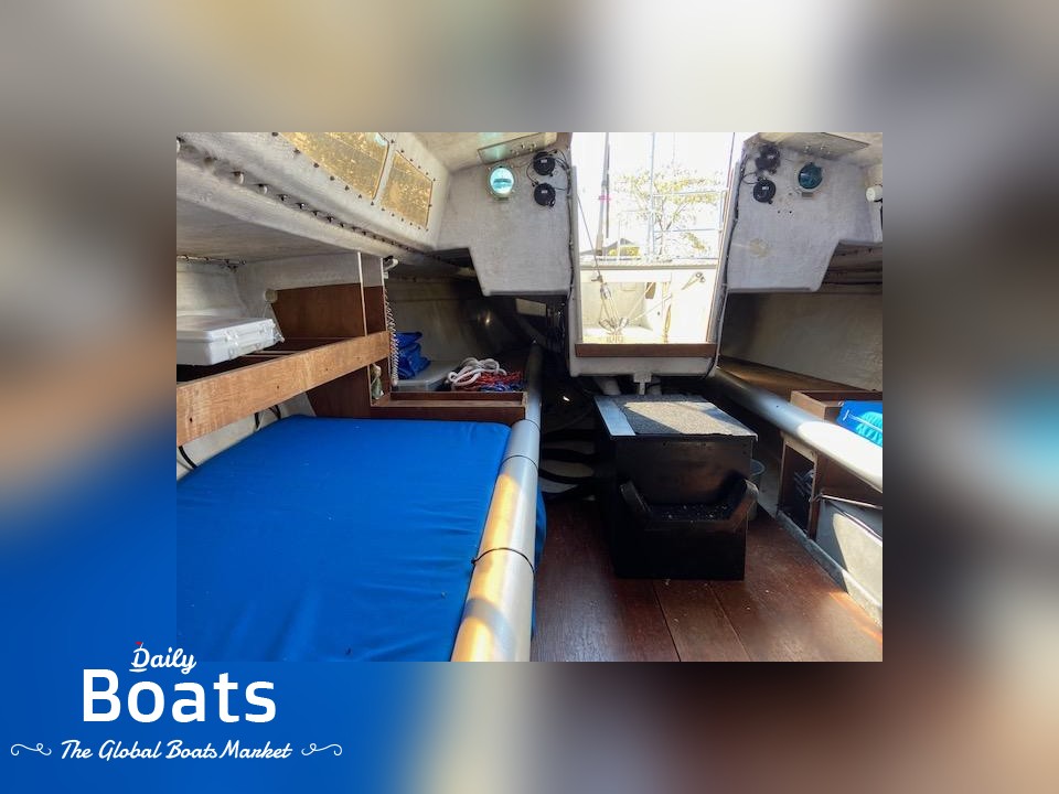 1984 Mirage Yachts Kirby 30 for sale. View price, photos and Buy 1984 ...