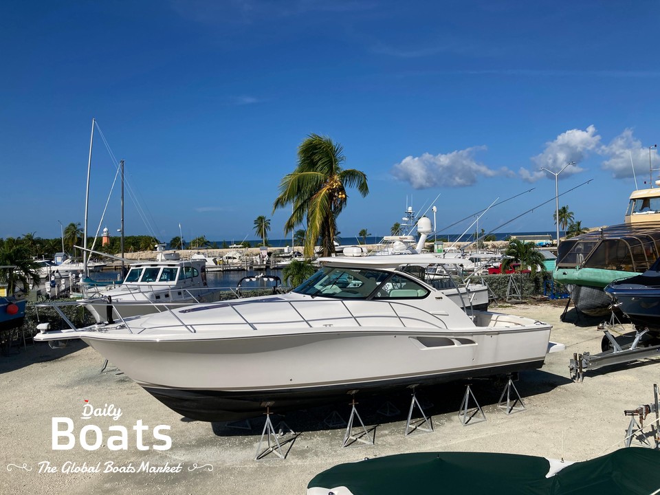 2009 Tiara Yachts 3900 Open for sale. View price, photos and Buy 2009 ...