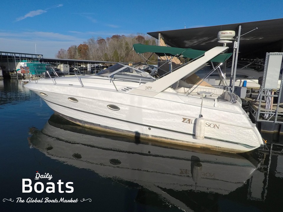 1997 Larson Cabrio 310 Mid-Cabin for sale. View price, photos and Buy ...