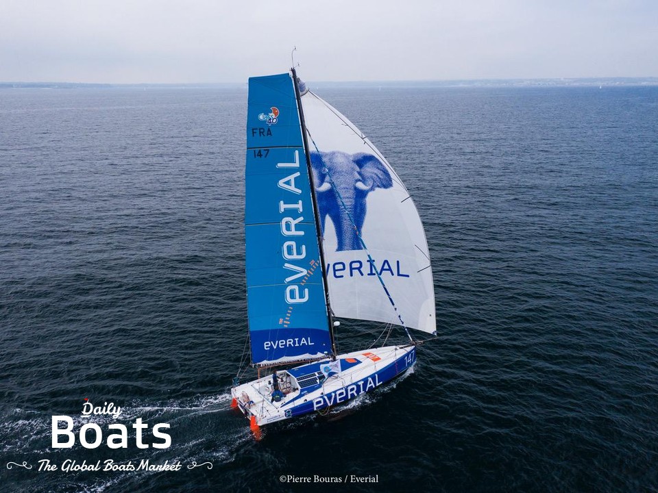 2016 Class 40 Akilaria for sale. View price, photos and Buy 2016 Class ...