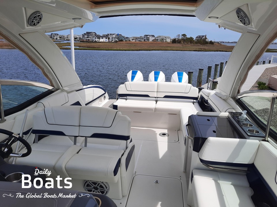 2019 Formula 330 Crossover Bowrider for sale. View price, photos and ...