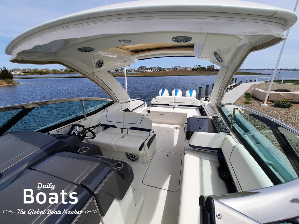 2019 Formula 330 Crossover Bowrider for sale. View price, photos and ...