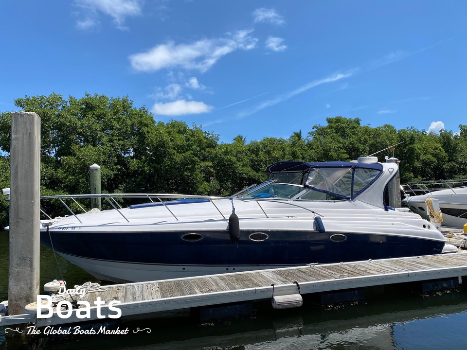 2007 Larson 37 Cabrio for sale. View price, photos and Buy 2007 Larson ...