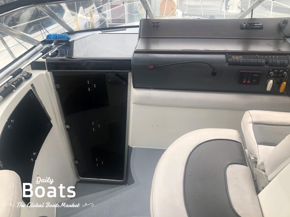 1989 Bayliner 4285 Avanti Sunbridge for sale. View price, photos and ...