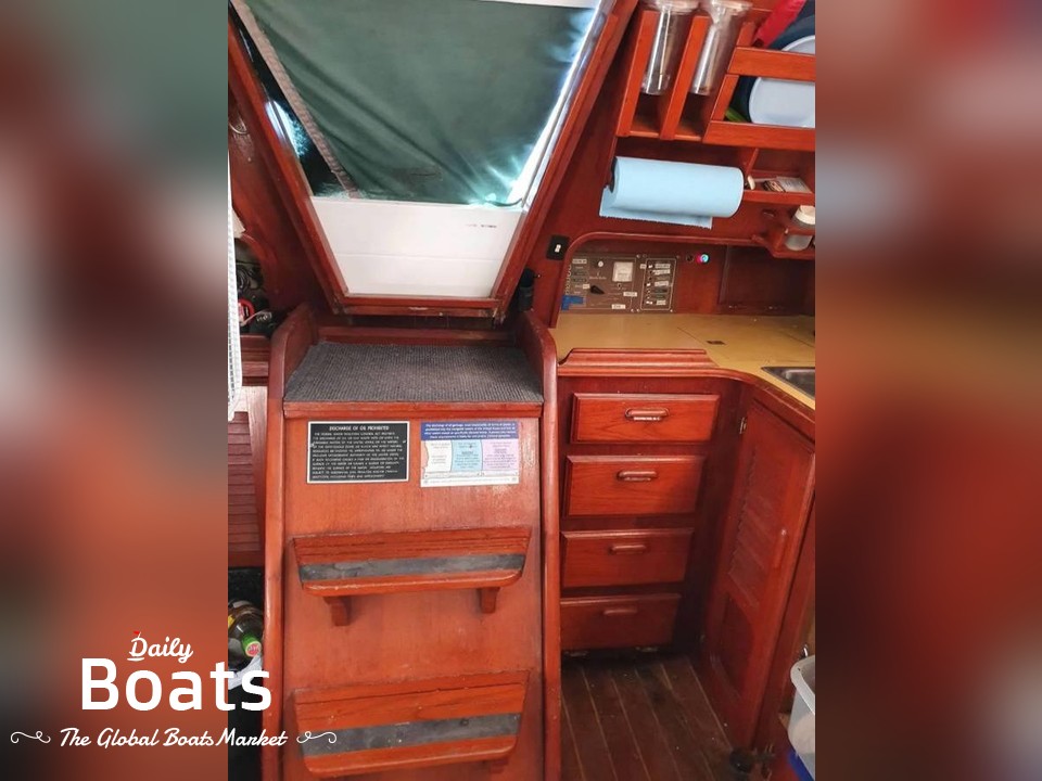 1979 Islander 32-2 for sale. View price, photos and Buy 1979 Islander ...