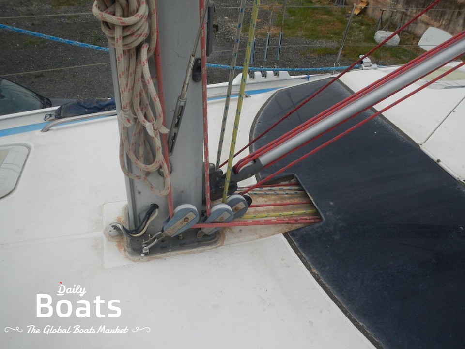 1996 Hunter Legend 430 for sale. View price, photos and Buy 1996 Hunter ...