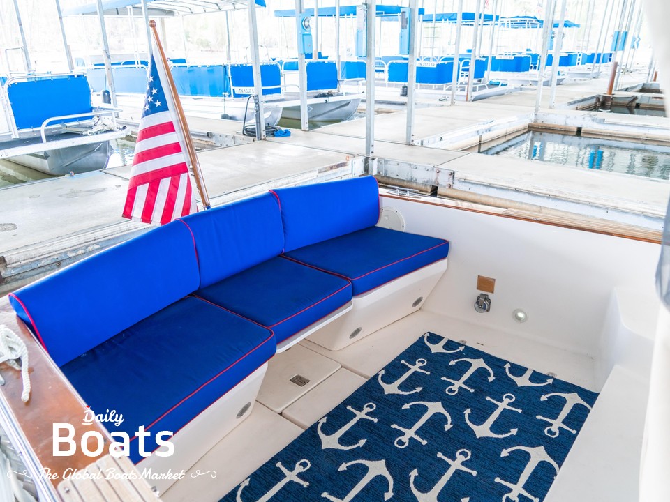 2001 Legacy Yachts 28 Express for sale. View price, photos and Buy 2001 ...