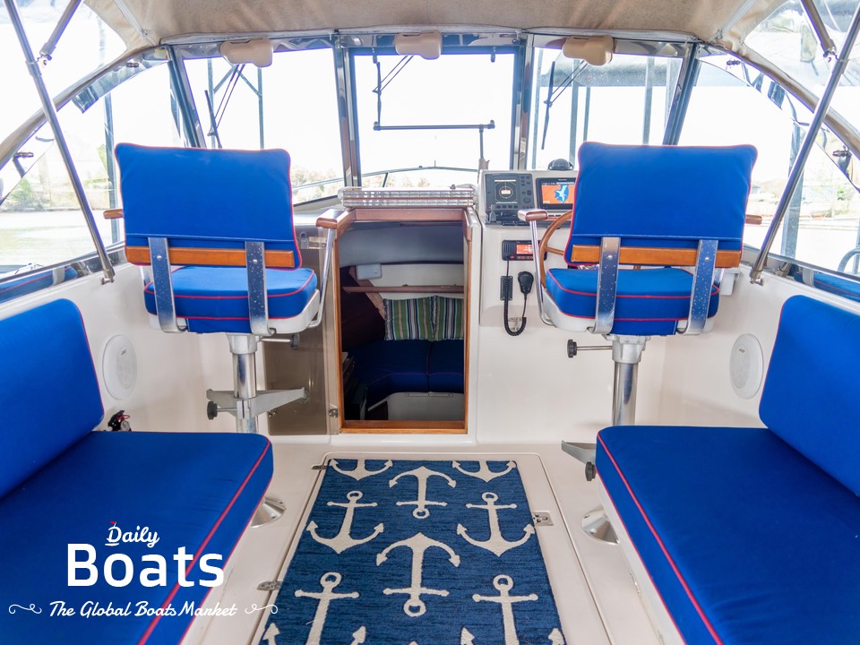 2001 Legacy Yachts 28 Express for sale. View price, photos and Buy 2001 ...