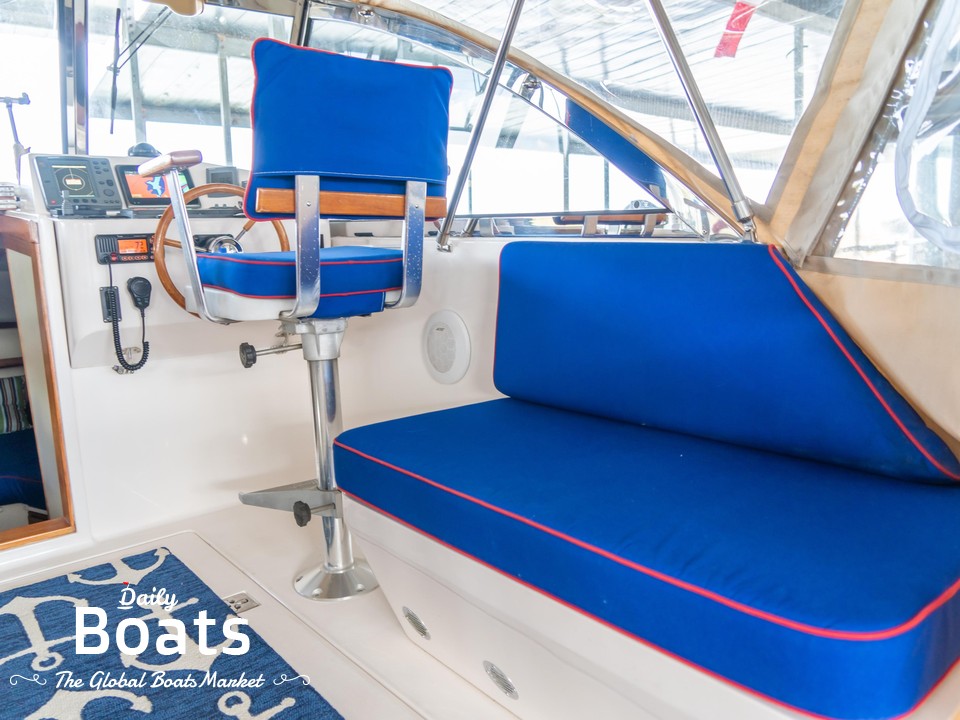 2001 Legacy Yachts 28 Express for sale. View price, photos and Buy 2001 ...