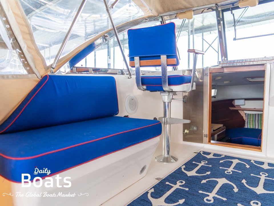 2001 Legacy Yachts 28 Express for sale. View price, photos and Buy 2001 ...