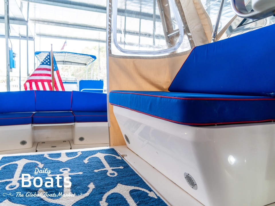 2001 Legacy Yachts 28 Express for sale. View price, photos and Buy 2001 ...