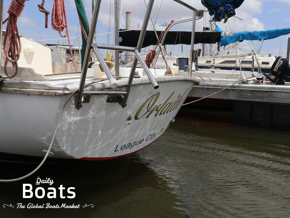 1980 Cape Dory 27 for sale. View price, photos and Buy 1980 Cape Dory ...