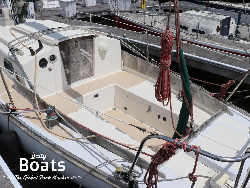 1980 Cape Dory 27 for sale. View price, photos and Buy 1980 Cape Dory ...