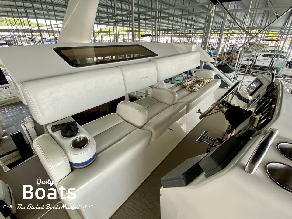 2000 Silverton 392 Motor Yacht for sale. View price, photos and Buy ...