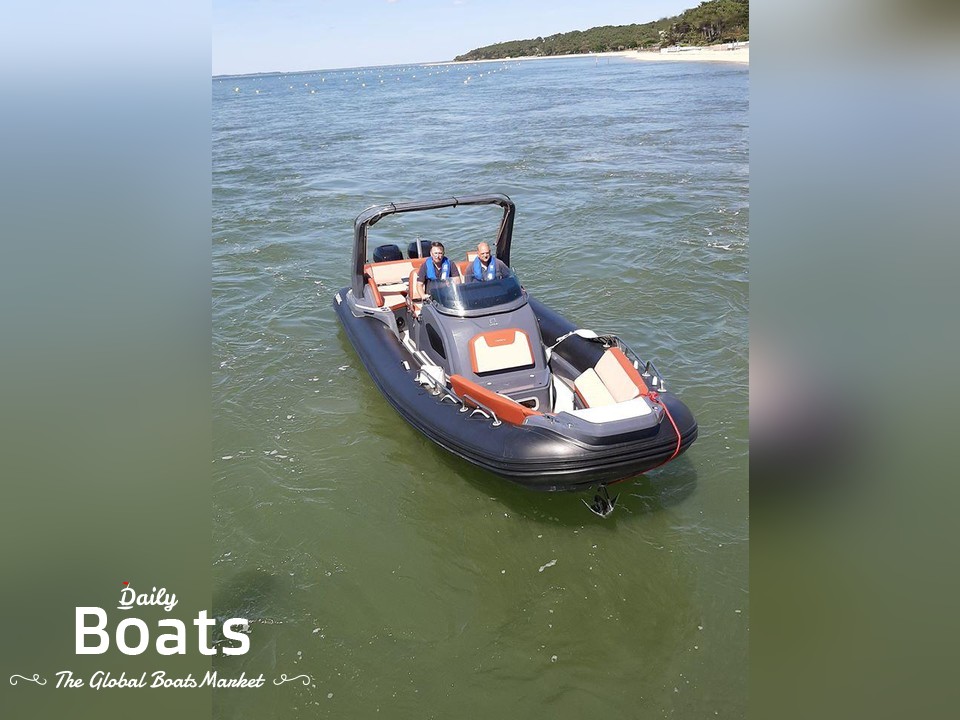 2022 Zodiac Medline 9 Neo Twin 300Hp In Stock for sale. View price ...