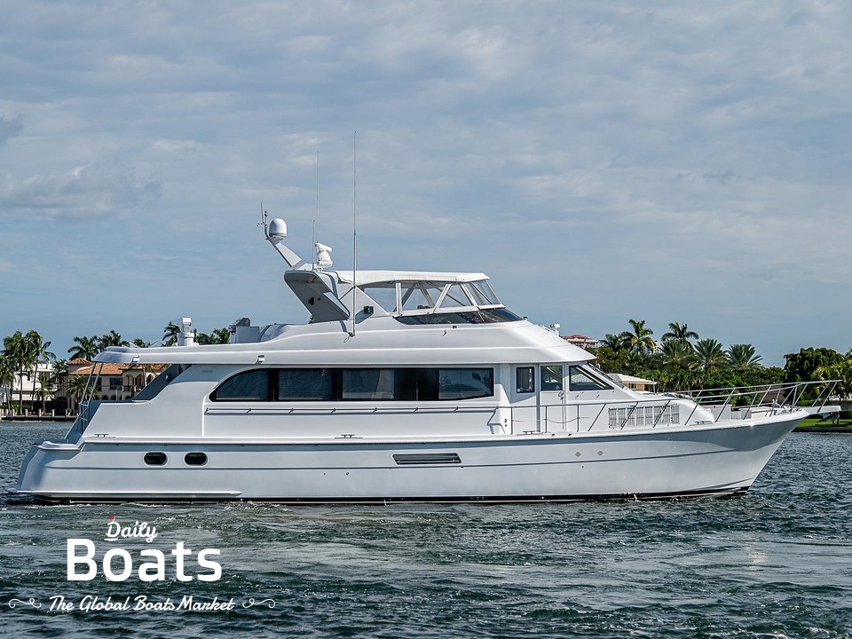 2002 Hatteras 75 Sport Deck for sale. View price, photos and Buy 2002 ...