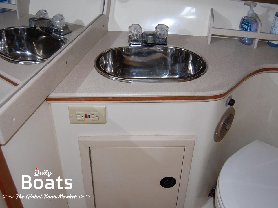 2001 Albin 31 Tournament Express for sale. View price, photos and Buy ...