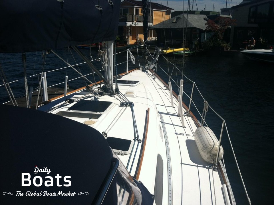 1990 Sabre 38 Mkii for sale. View price, photos and Buy 1990 Sabre 38 ...