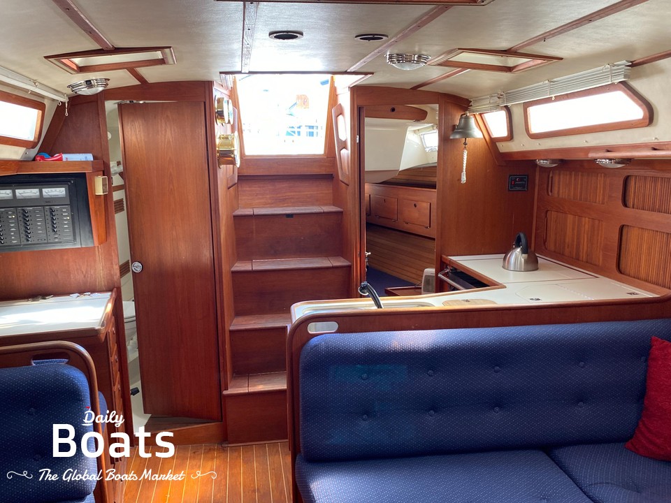 1990 Sabre 38 Mkii for sale. View price, photos and Buy 1990 Sabre 38 ...