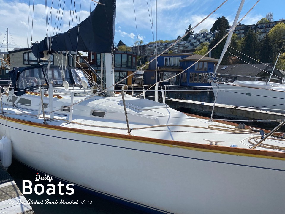 1990 Sabre 38 Mkii for sale. View price, photos and Buy 1990 Sabre 38 ...