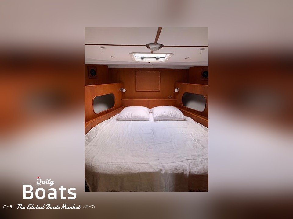 2002 Lochin 336 Sports Cruiser for sale. View price, photos and Buy ...